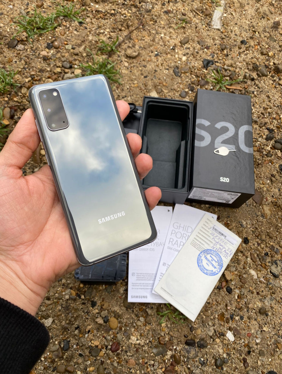 Samsung Galaxy S20 Cosmic Gray идеалный
