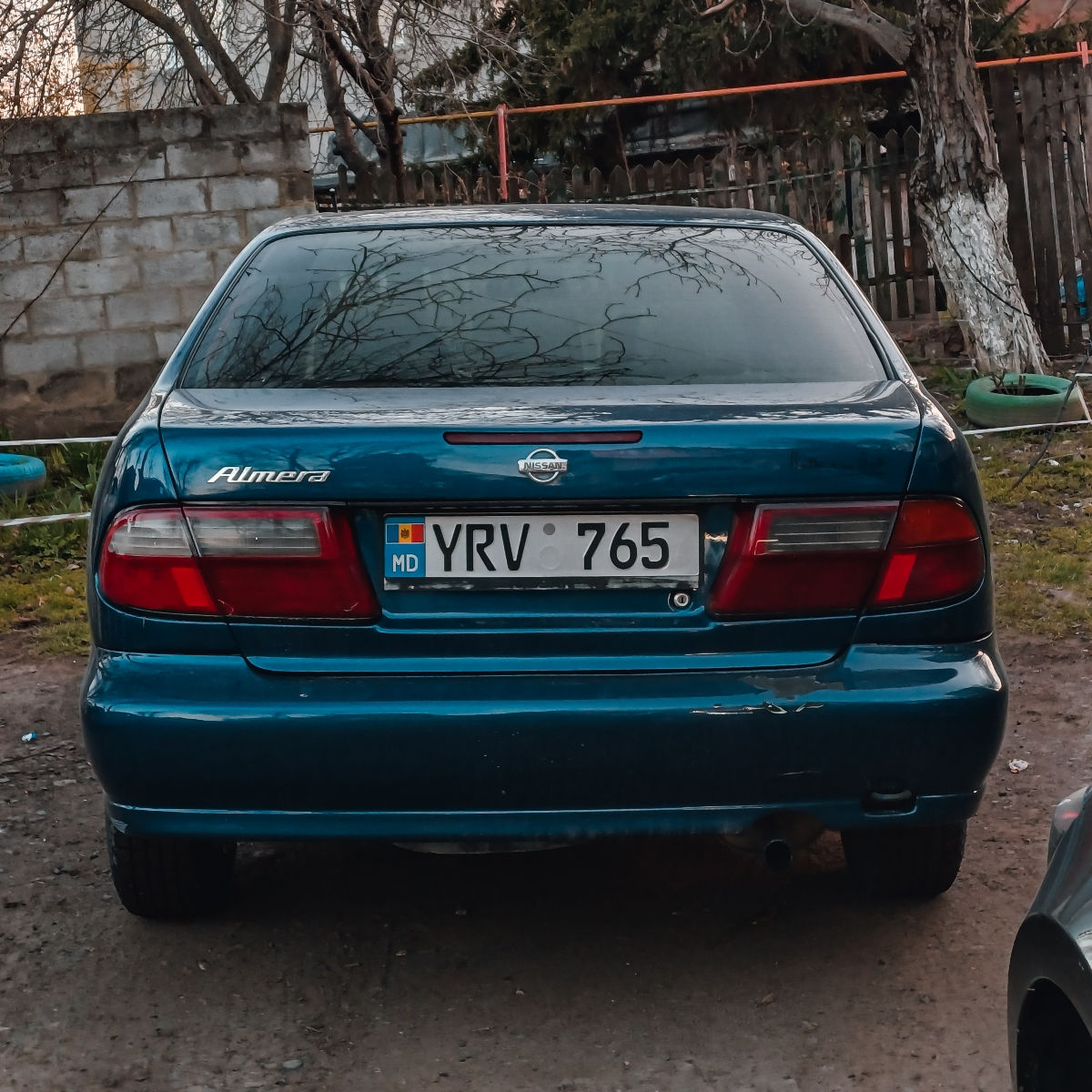 Nissan Almera