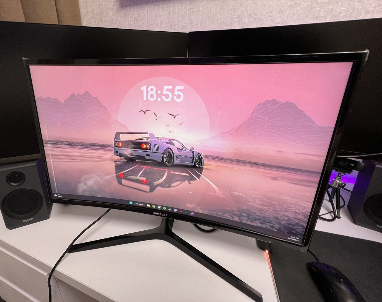 Samsung C27F398FWU - 1920x1080 27" Curved 60Hz Monitor