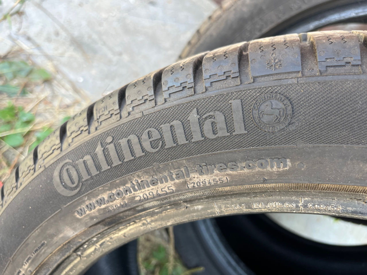 Set Anvelope R18 255/40