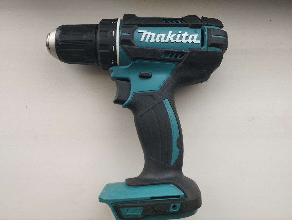 Makita DDF 482