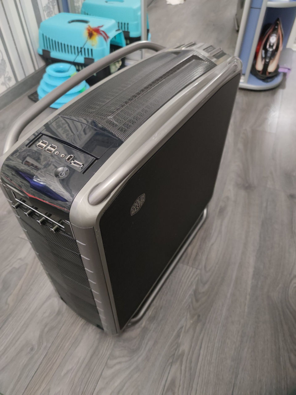 Ретро корпус Cooler Master Cosmos S