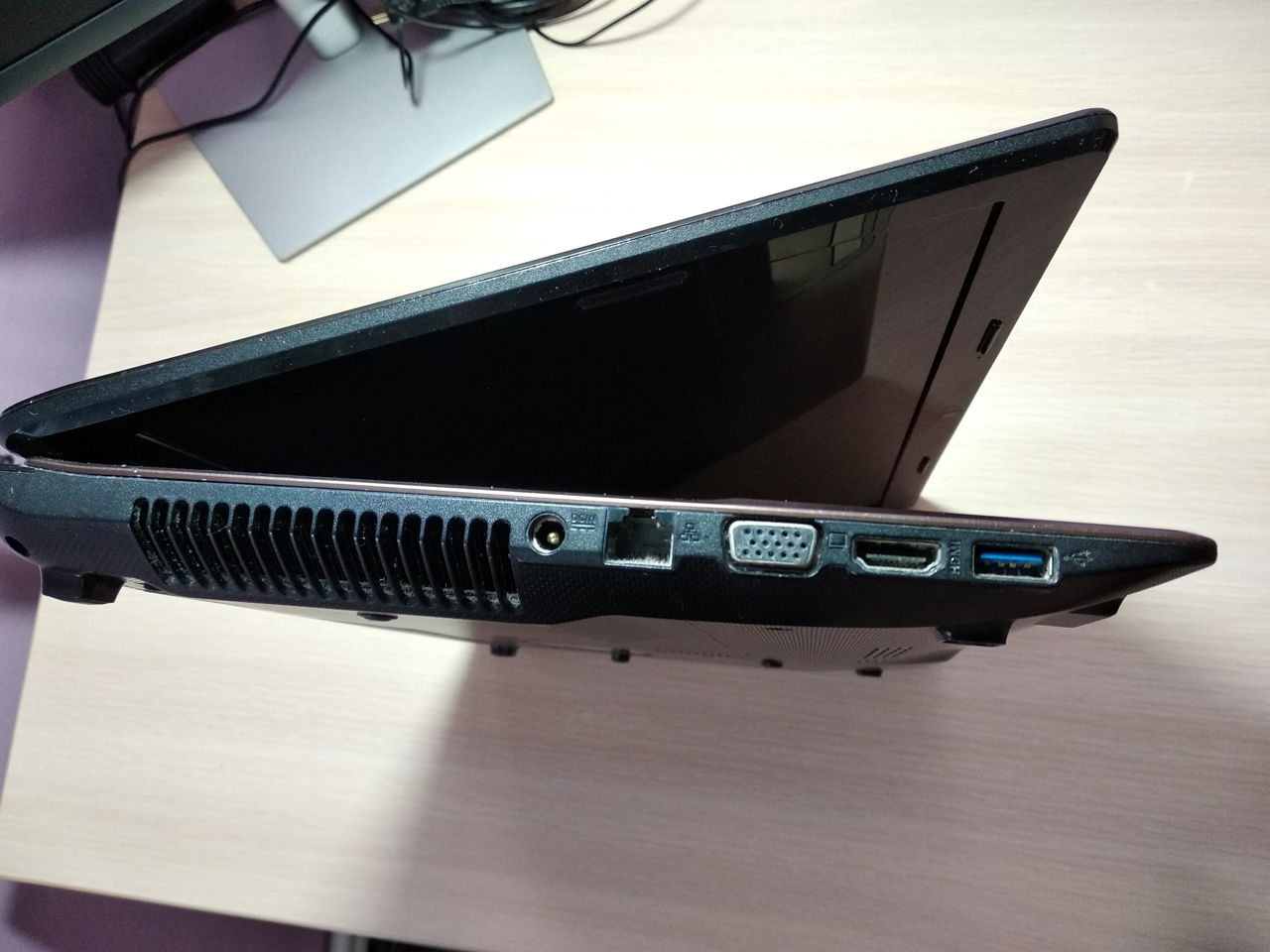 Asus k53S / i7 / SSD-SamsungEVO 500Gb / Gegorce GT 520MX / DVD-RW