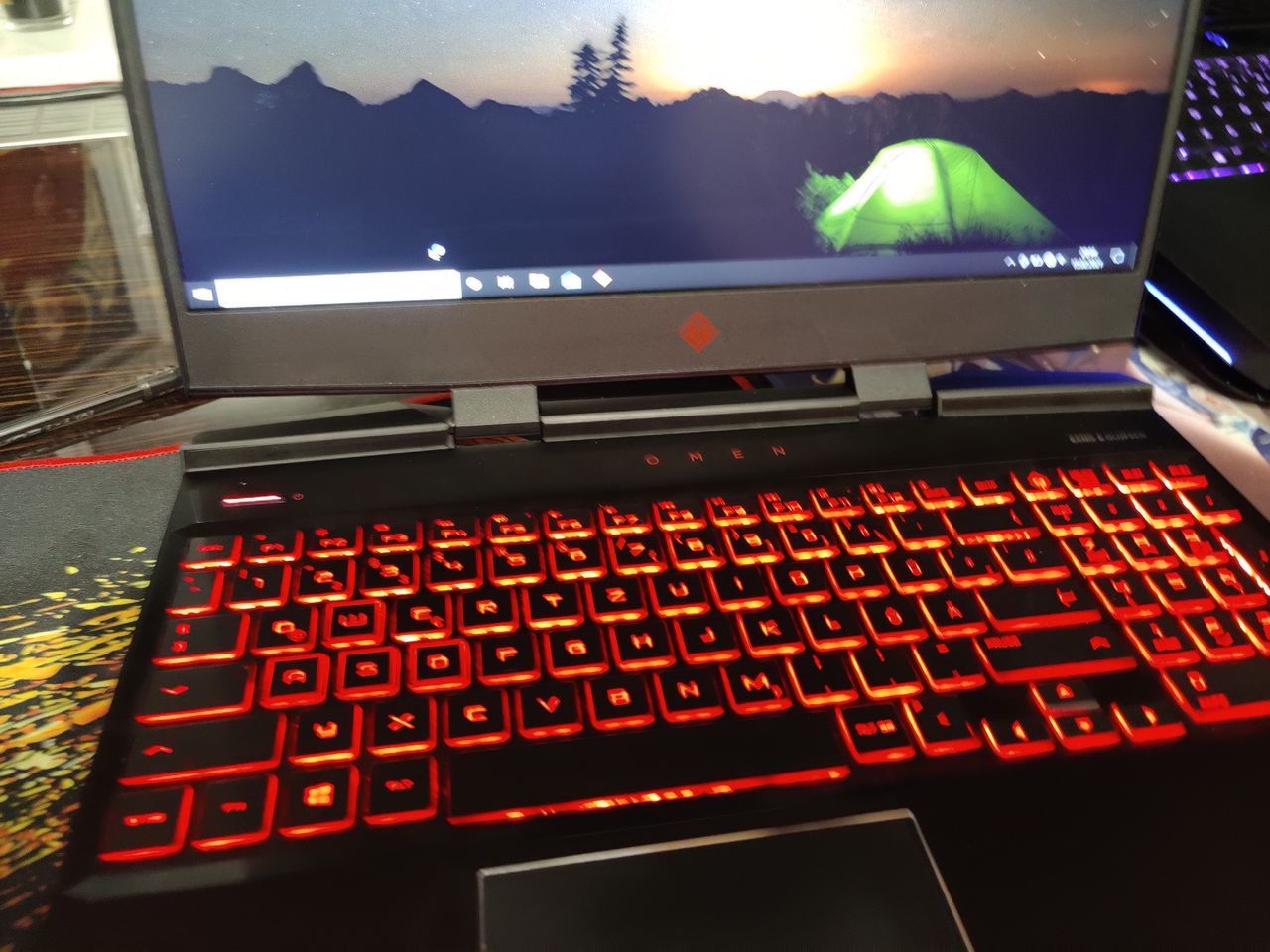 Отличный игровой ноут HP Omen - i5 8300H + RTX 2060 - 880 евро