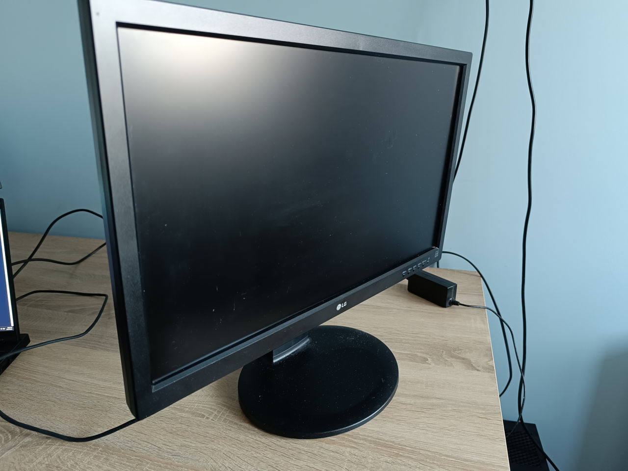Monitor 23" LG
