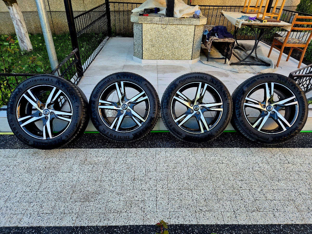 Anvelope continental premiumcontact 6 235 55 19 DOT 5021