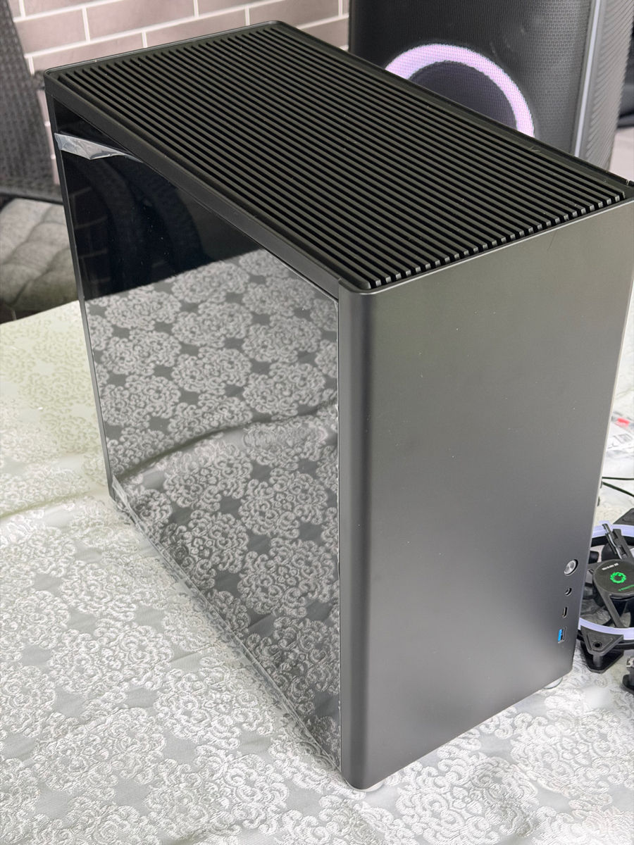 GameMax Pro Premium Tower ATX Gaming PC Case Tempered Glass Panels USB-C