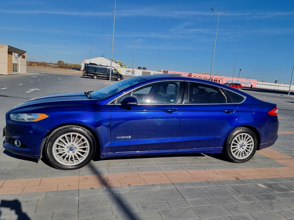 Ford Fusion an. 2013 cu rulaj 208000 km, Hybrid, 9900