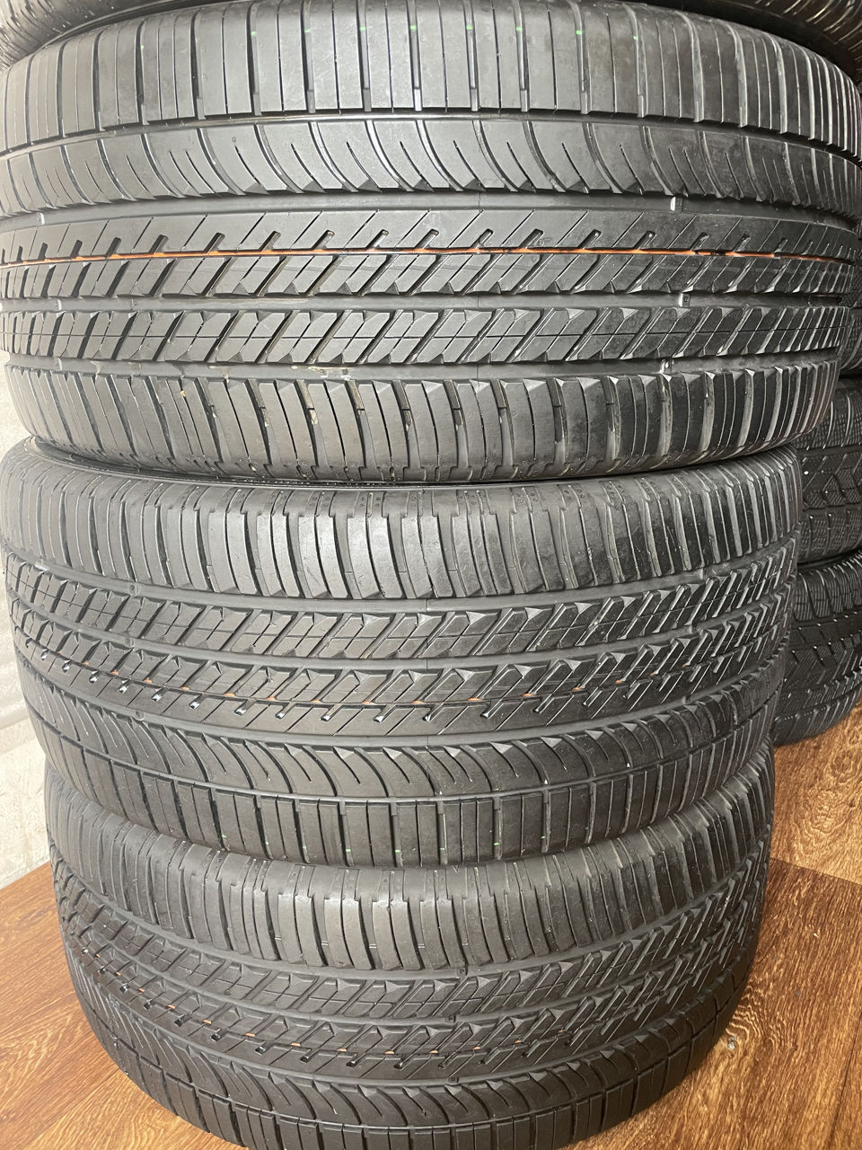 285/40 R22 Q8