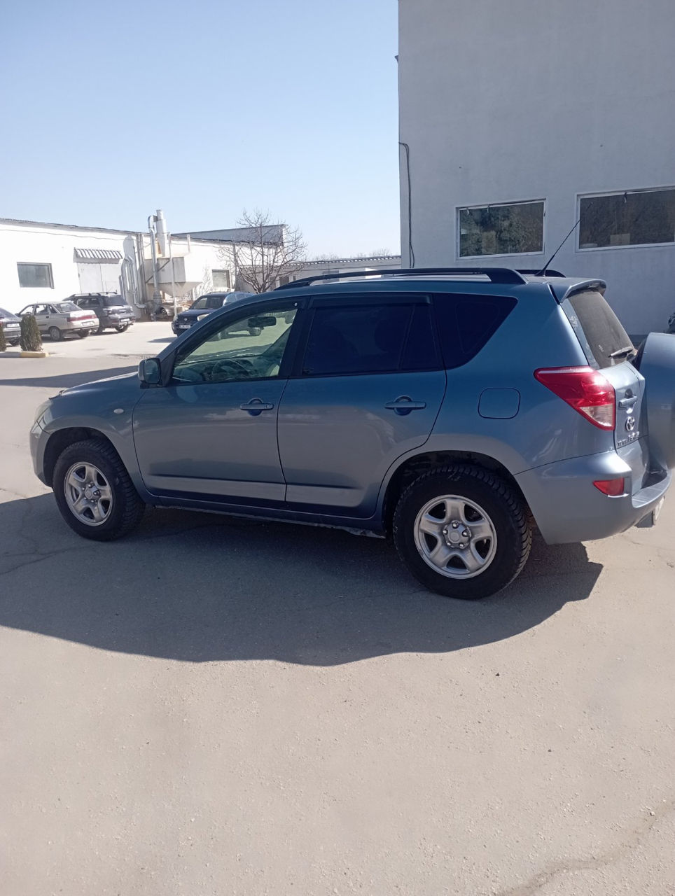 Toyota Rav 4 an. 2006 cu rulaj 340000 km, Gaz / Benzină (propan), 7400
