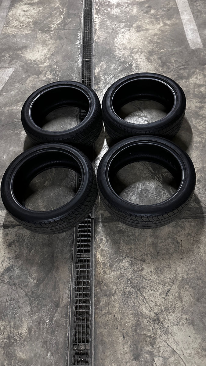 245/40 R18