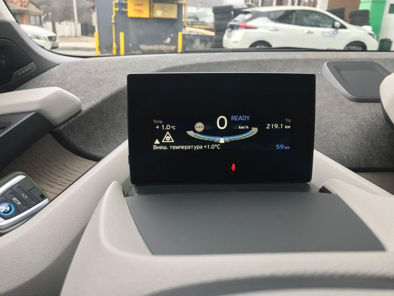 BMW i3 an. 2018 cu rulaj 40000 km, Plug-in Hybrid (benzină), 17500