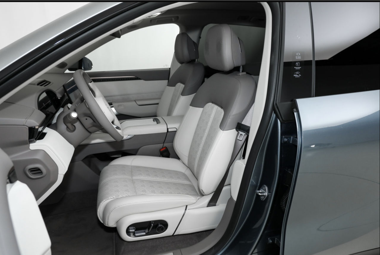 Zeekr 7X an. 2025 cu rulaj 10 km, Electricitate, 34700