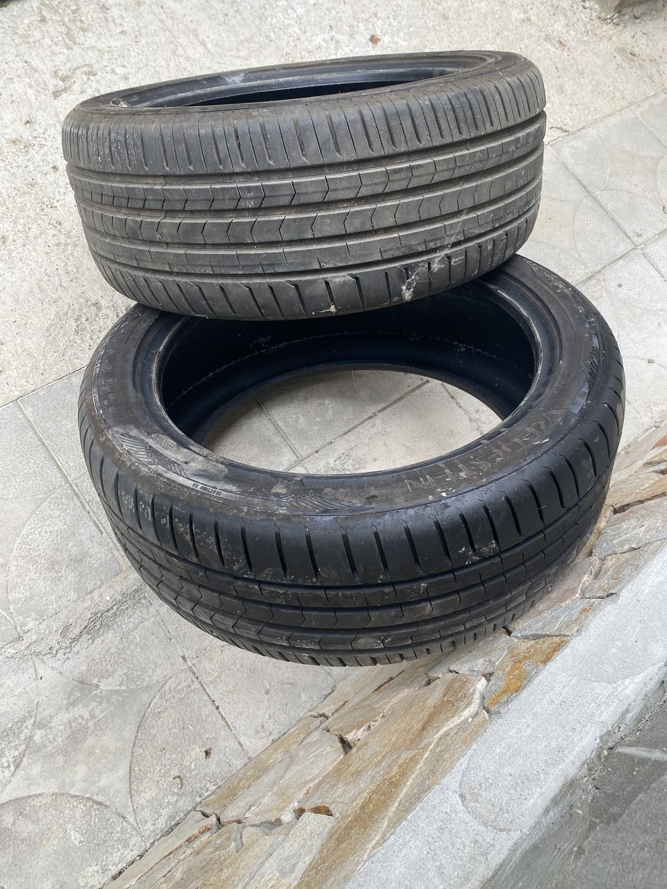 225/45 r17