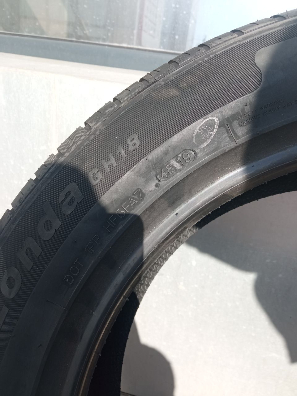 Goform zonda gh18 215/55R18