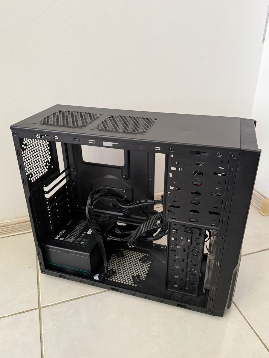 Cooler Master Elite 431 Plus mid-tower computer case. + deepcool p450W