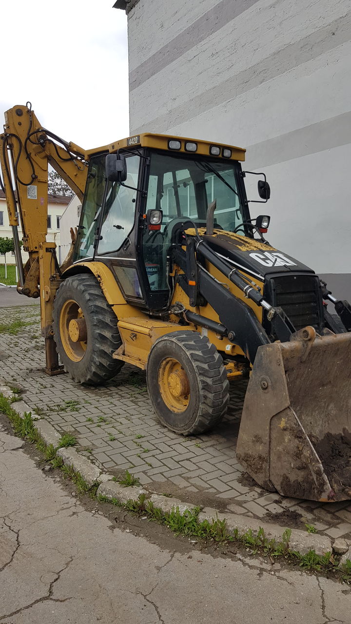 CAT 442D