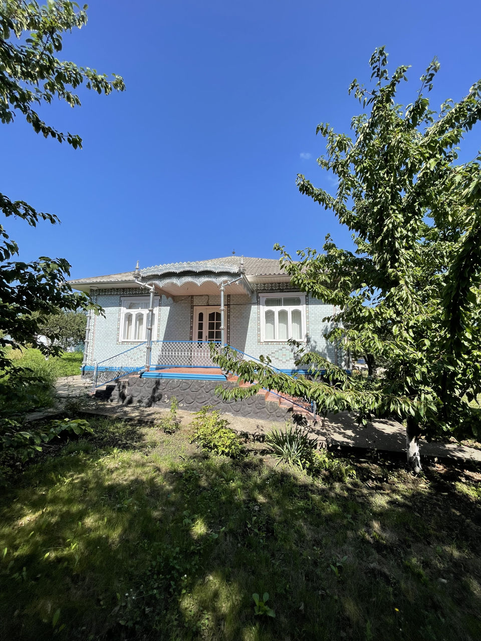 Se vinde casa în Satul Varatic