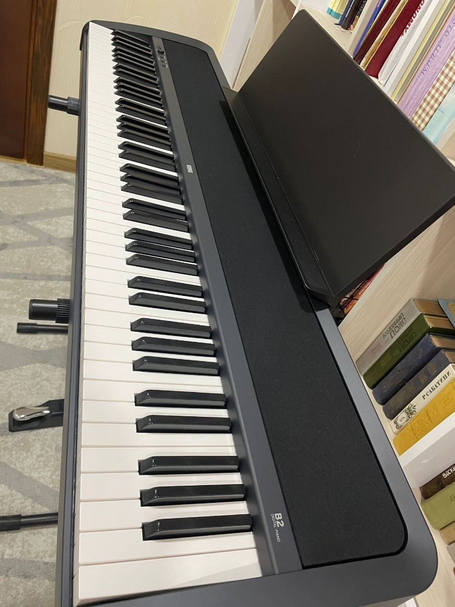 Pian digital Korg B2
