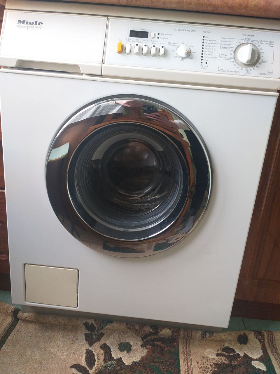 Продаётся Miele Novotronic W921