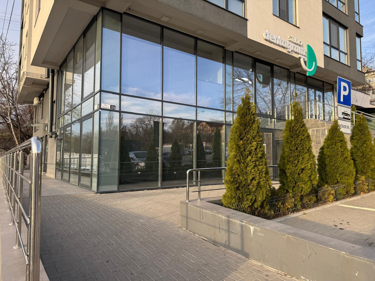Spațiul comercial Prima Linie, strada Socoleni 2
