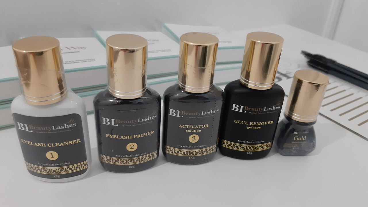 Набор материалов и инструментов для наращивания ресниц