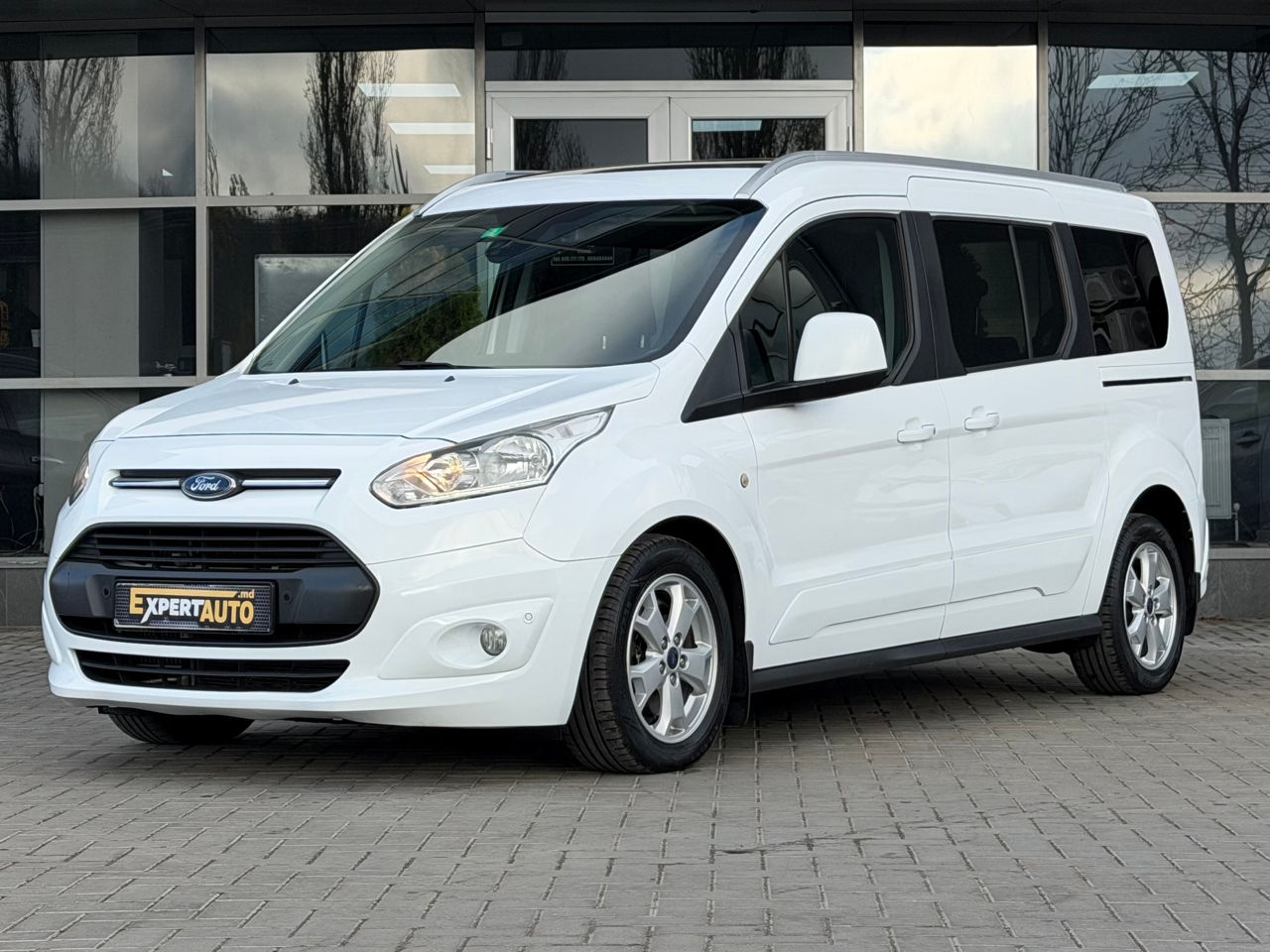 Ford Tourneo Connect an. 2016 cu rulaj 180500 km, Diesel, 12650