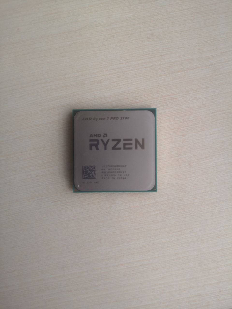 AMD Ryzen 7 PRO 2700