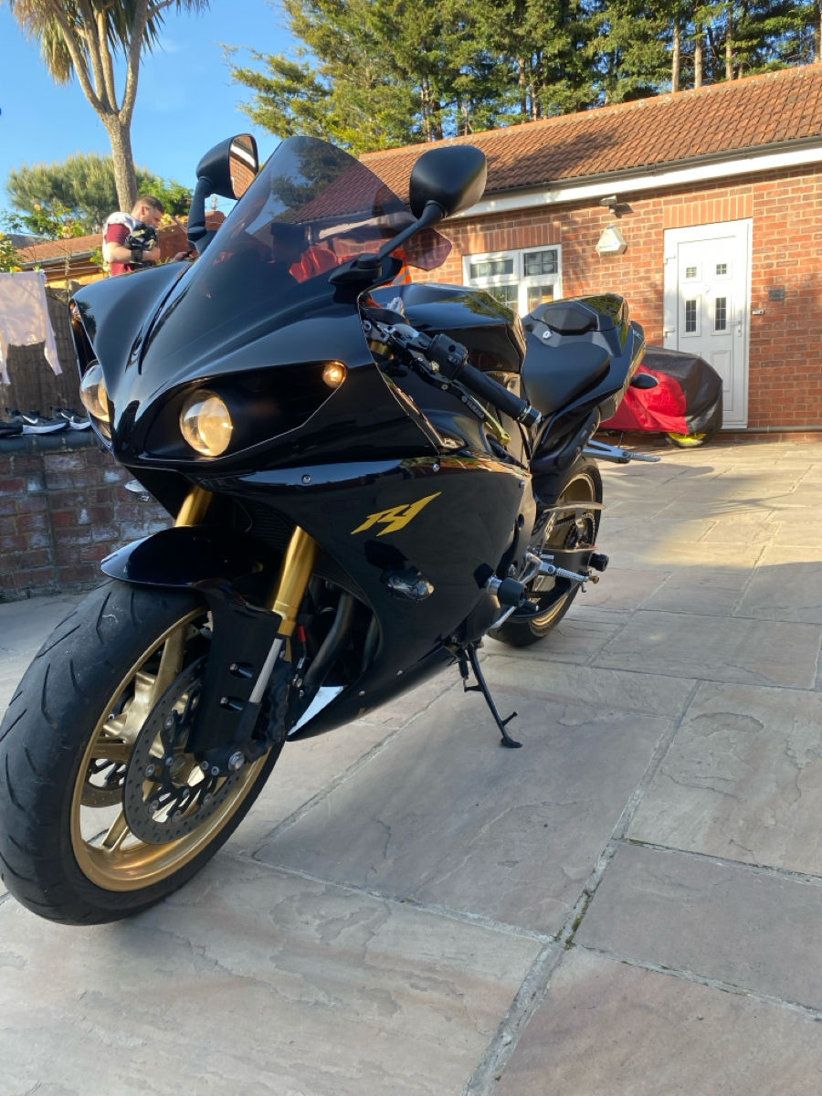 Yamaha R1 Big Bang Yamaha R1 Big Bang