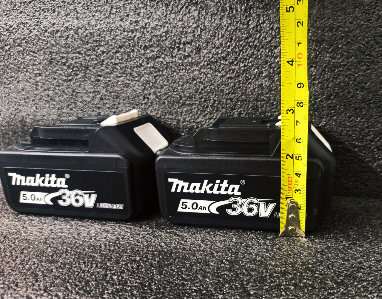 Набор makita инструмента на аккумуляторе. болгарка .перфоратор ,Шурик