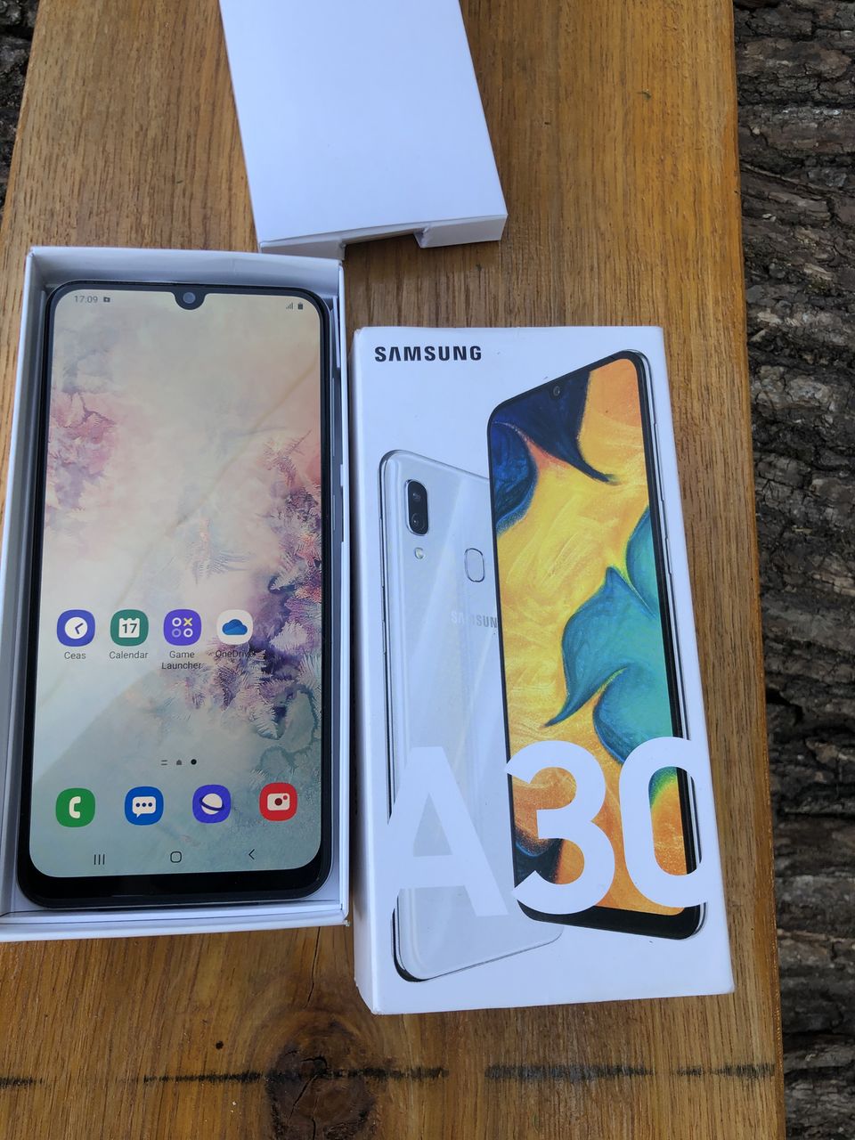 Samsung A30 White Duos