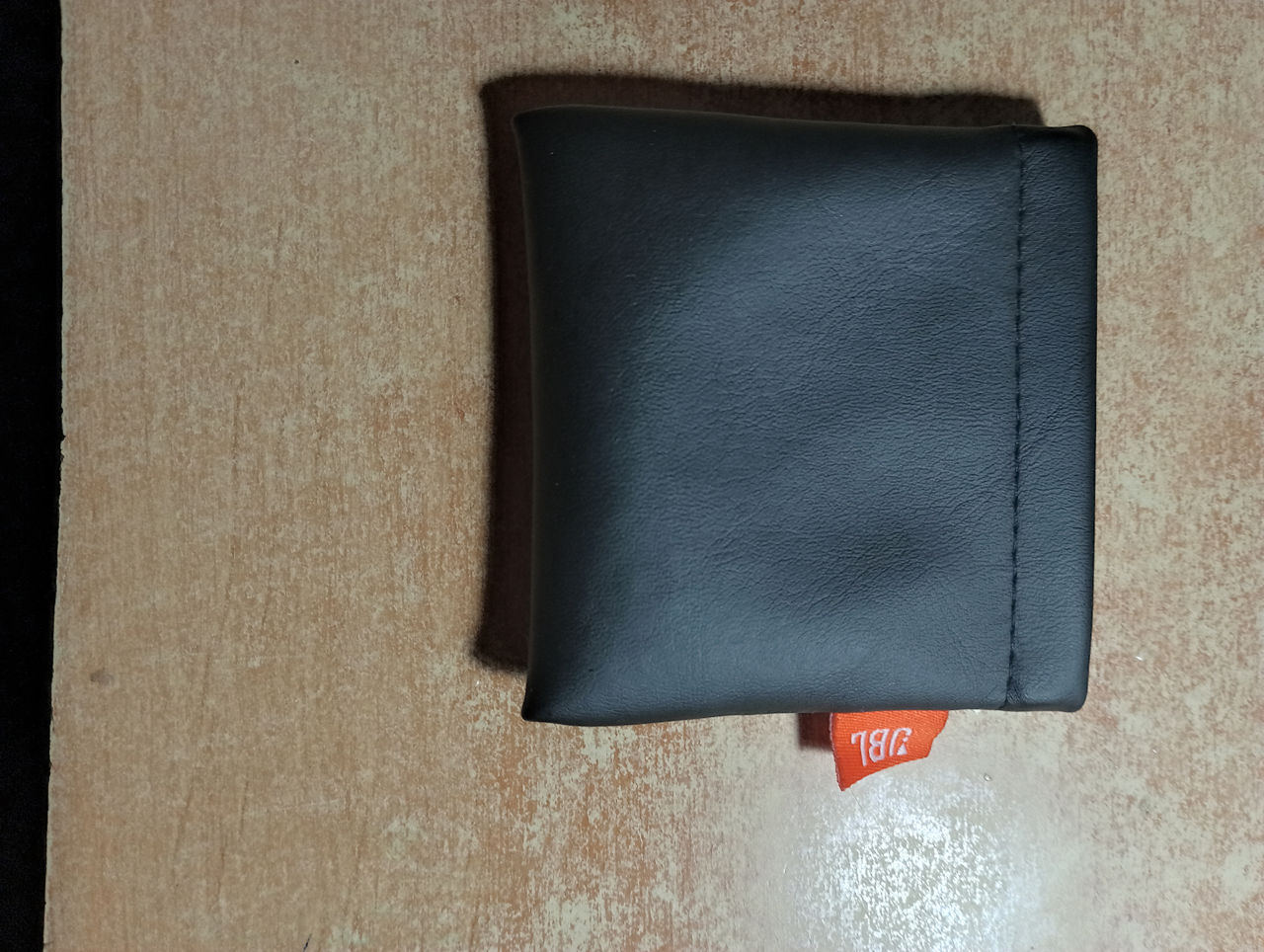 Наушники JBL E25BT