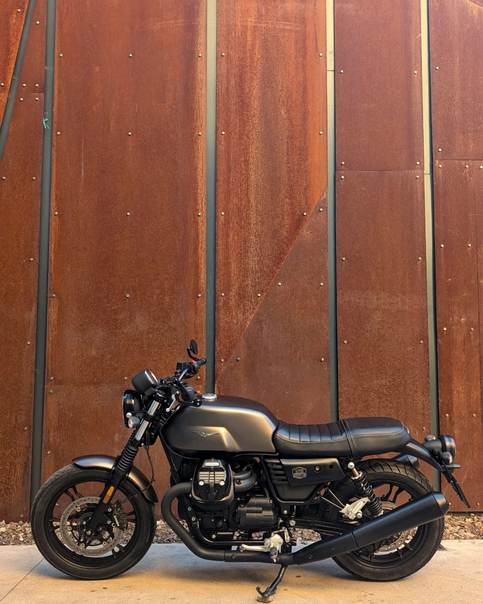 Moto Guzzi V7 lll stoun an. 2019 cu rulaj 10000 km, 6000