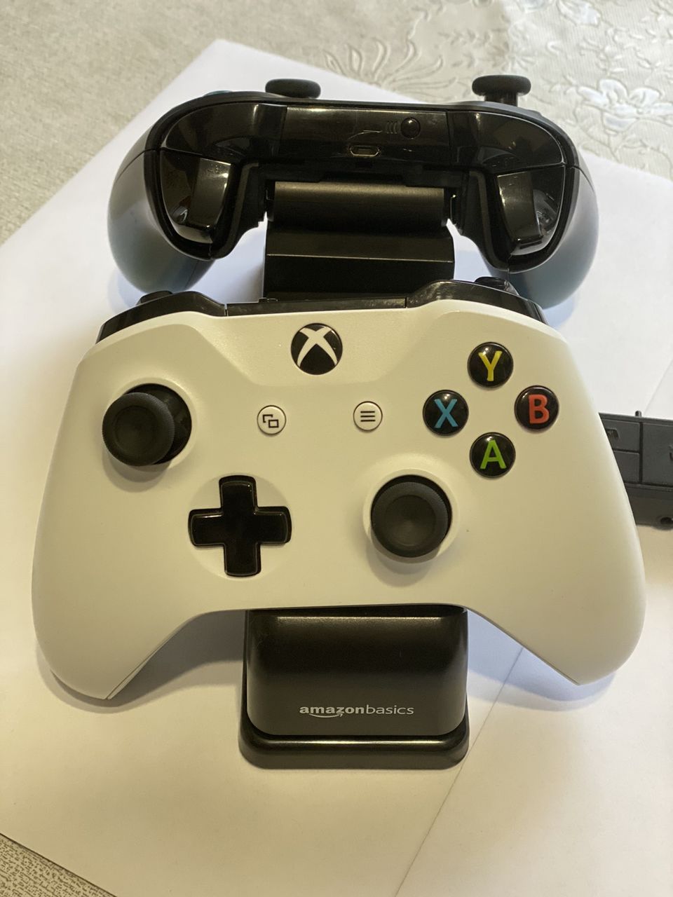 Xbox One X ( 1000GB ) ,Xbox One S ( 1000GB ) + игры + дополнительный ...