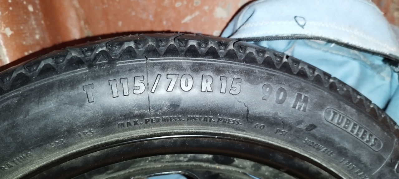 Continental 115/70 R15