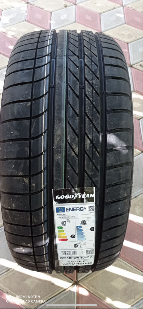 Good Year 265/40/R20