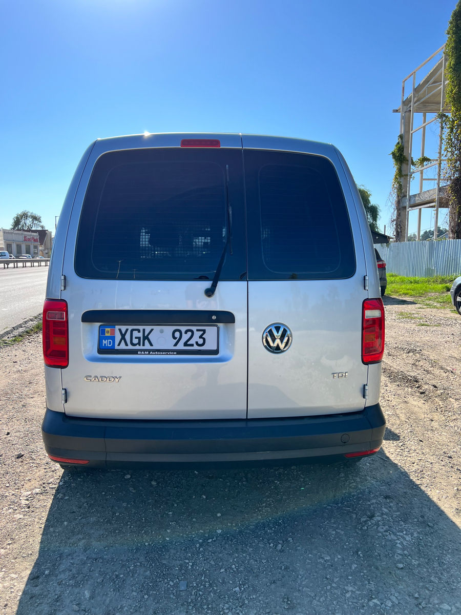 Volkswagen Caddy an. 2016 cu rulaj 240000 km, Diesel, 7000