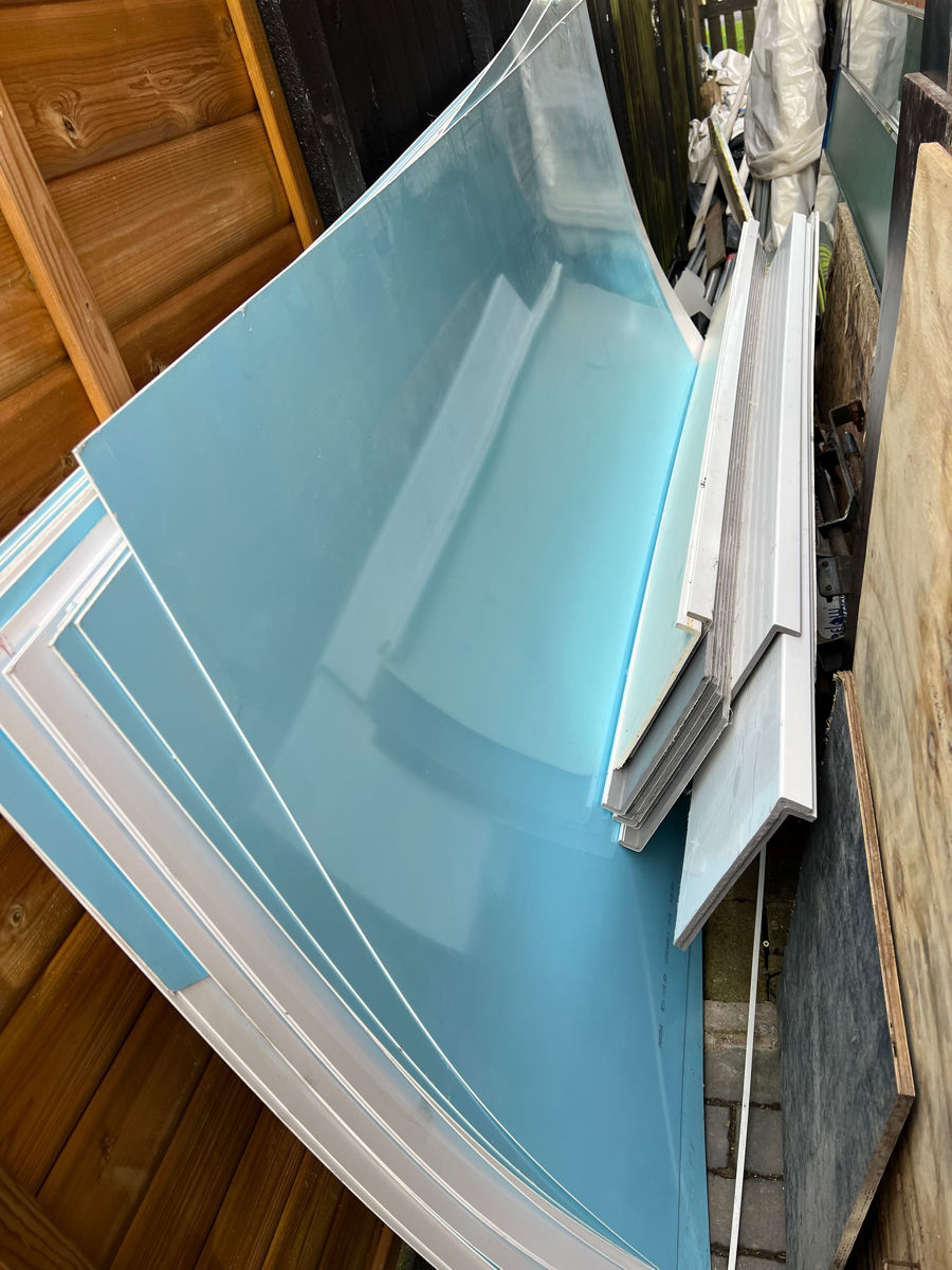 Plasticuri pentru busuri frigider