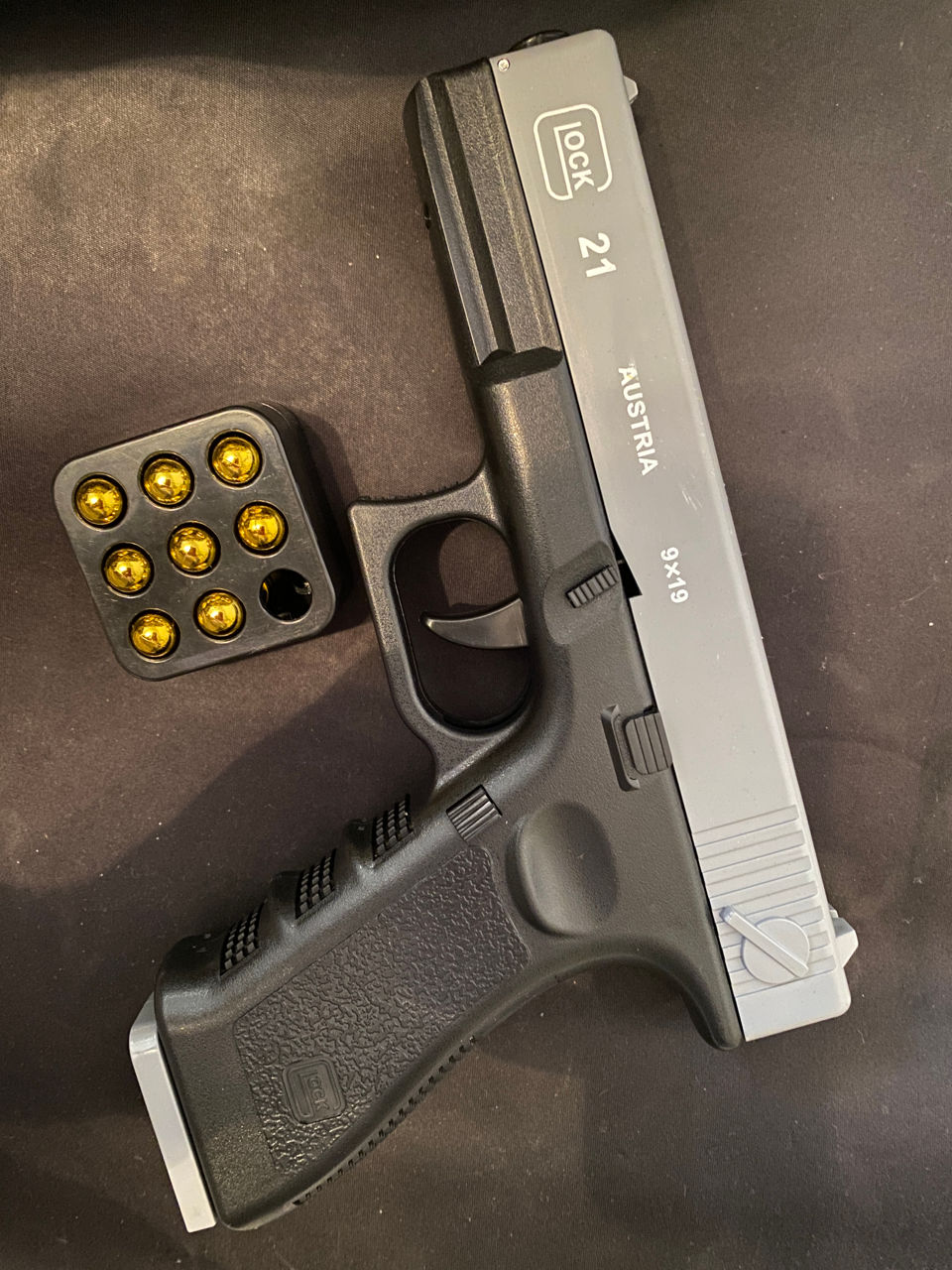 Новый игрушечный пистолет Glock 21 с пулями, заряжается, стреляет с ...