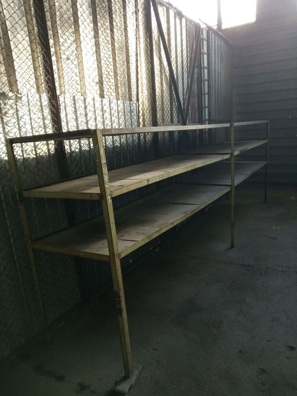 Стеллажи / лестницы