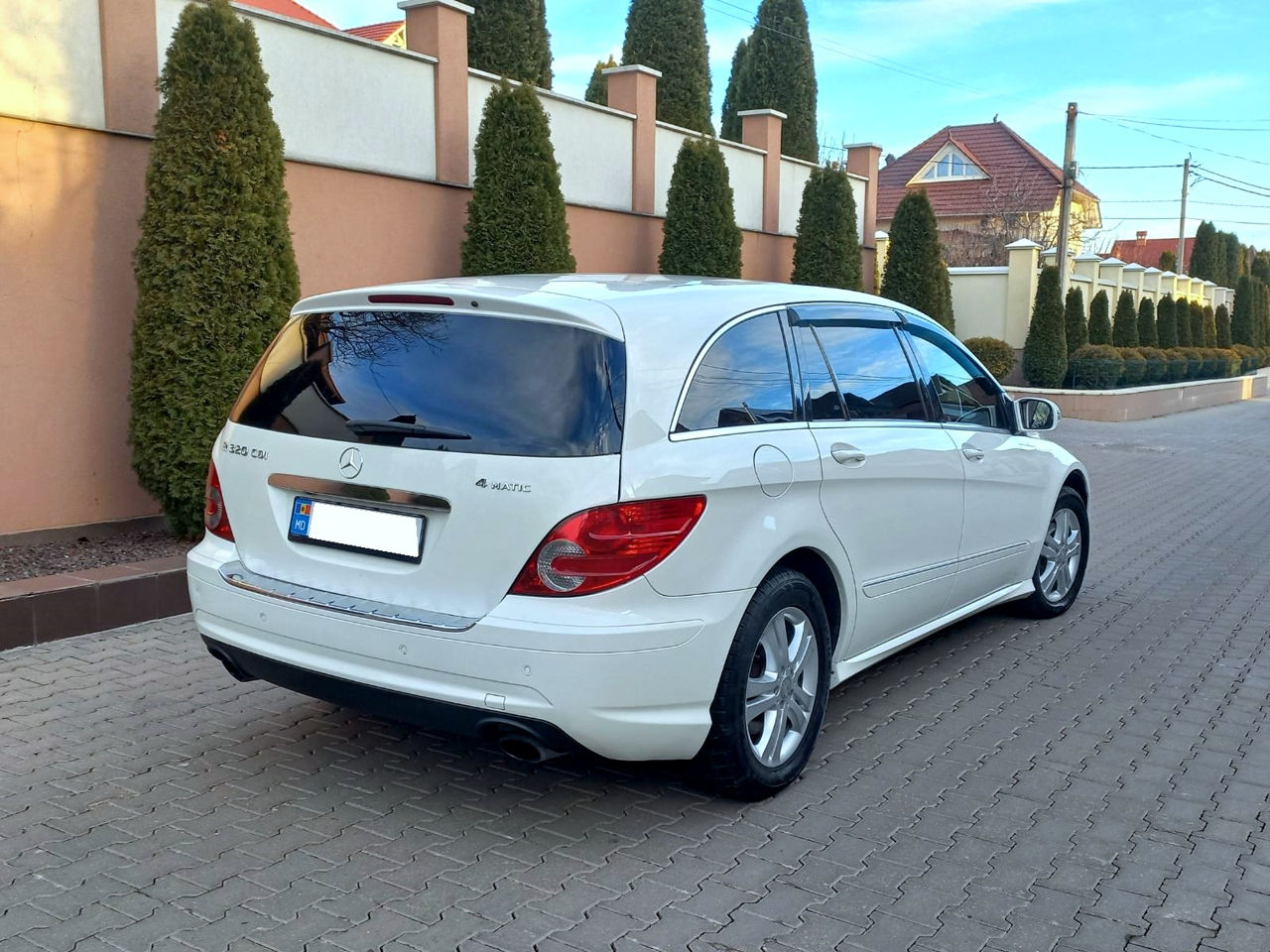 Mercedes R-Class