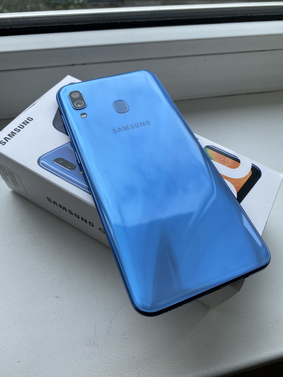 Samsung A30 2019.