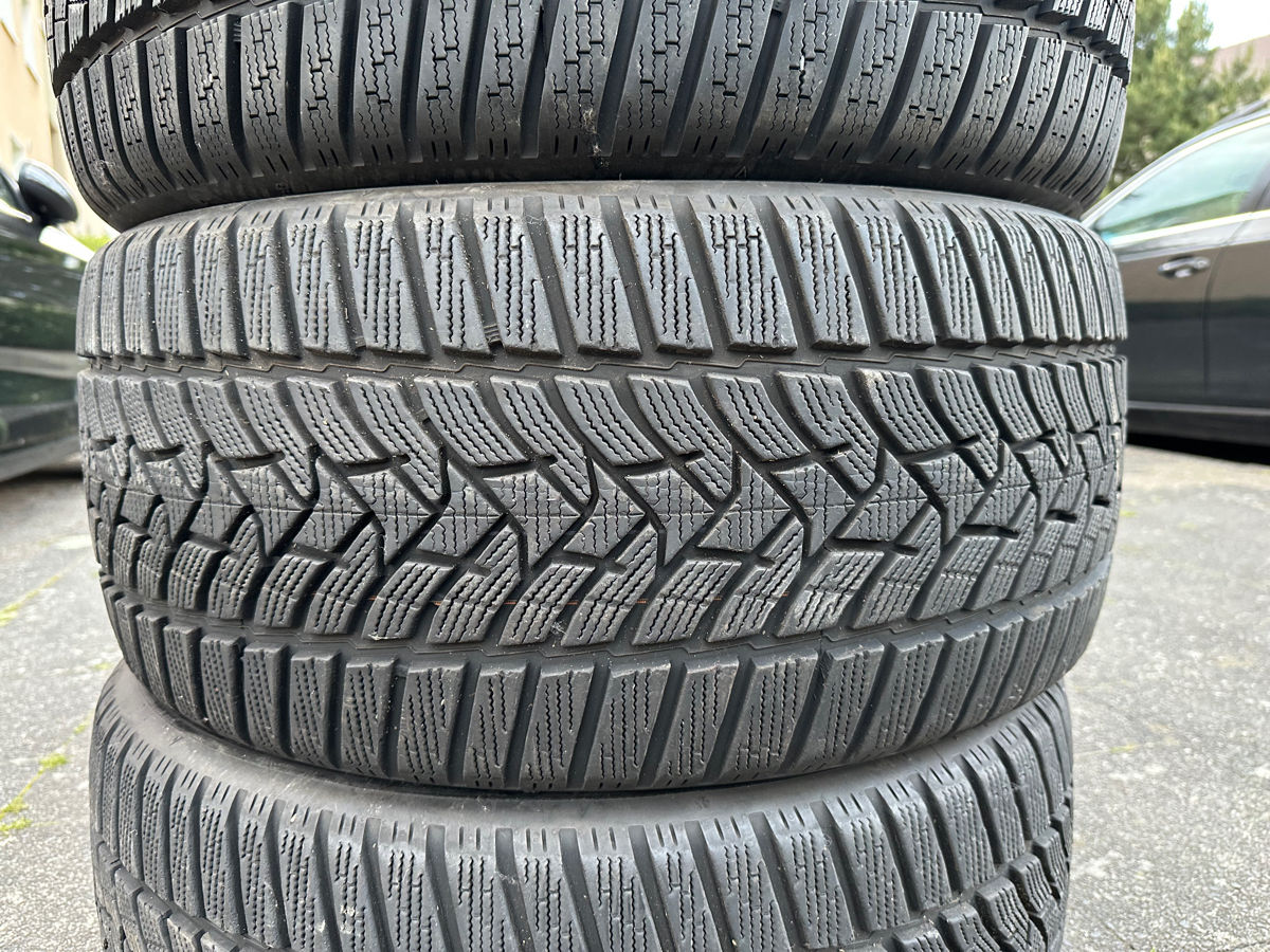 4X 255 / 40 R19 Iarna