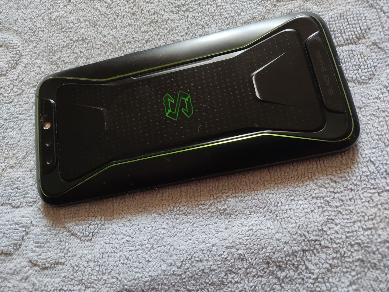 Xiaomi Black Shark 1,snapdragon 845,memory 6/64 Gb-1500 lei