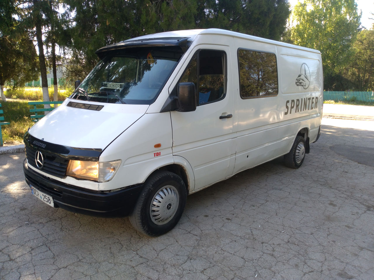 Mercedes SPRINTER 212 D