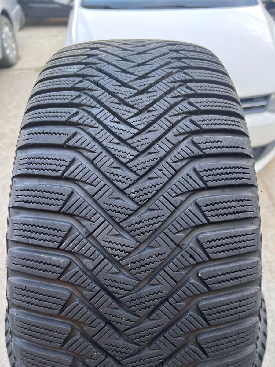 245/40 r18