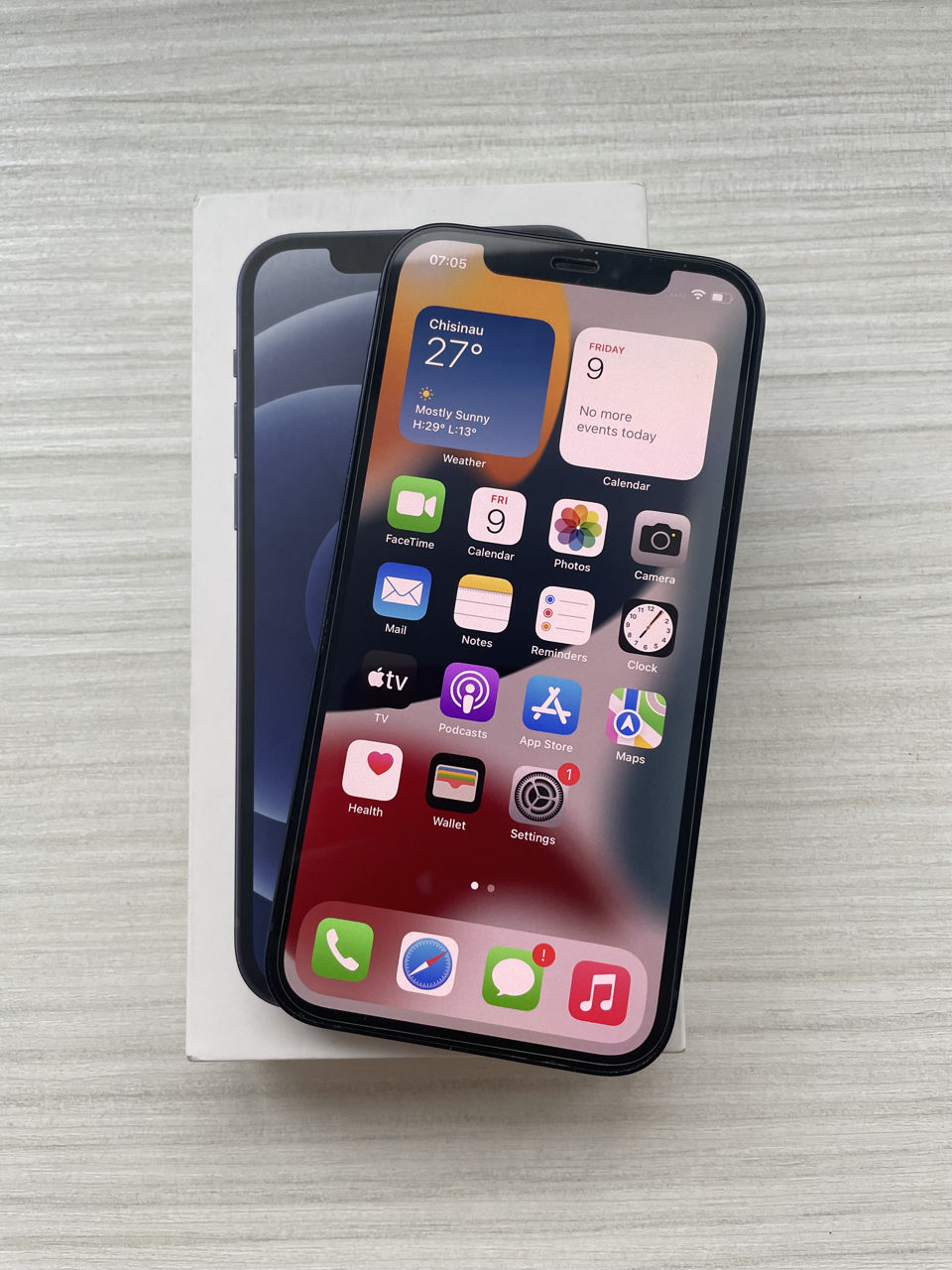 iPhone 12 Black