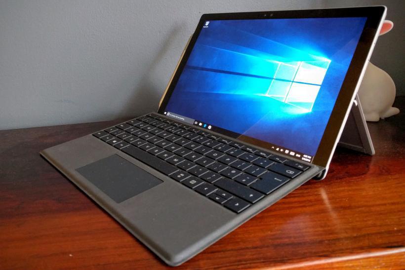 Microsoft Surface (12.3"/Intel i5/RAM 8 GB/SSD 256 Gb/Windows 10)