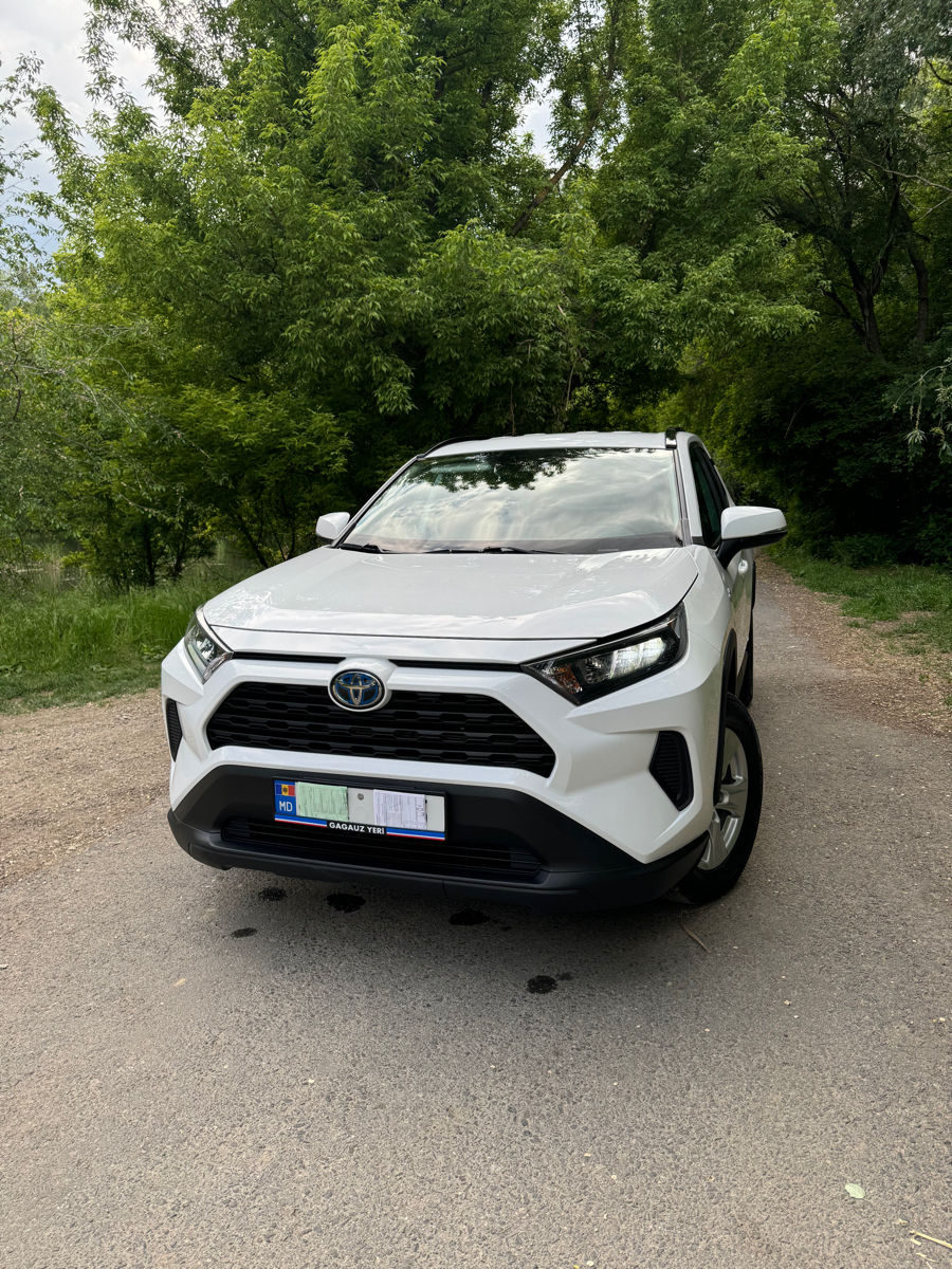 Toyota Rav 4 2020 г. с пробегом 108000 км, Гибрид, 25700