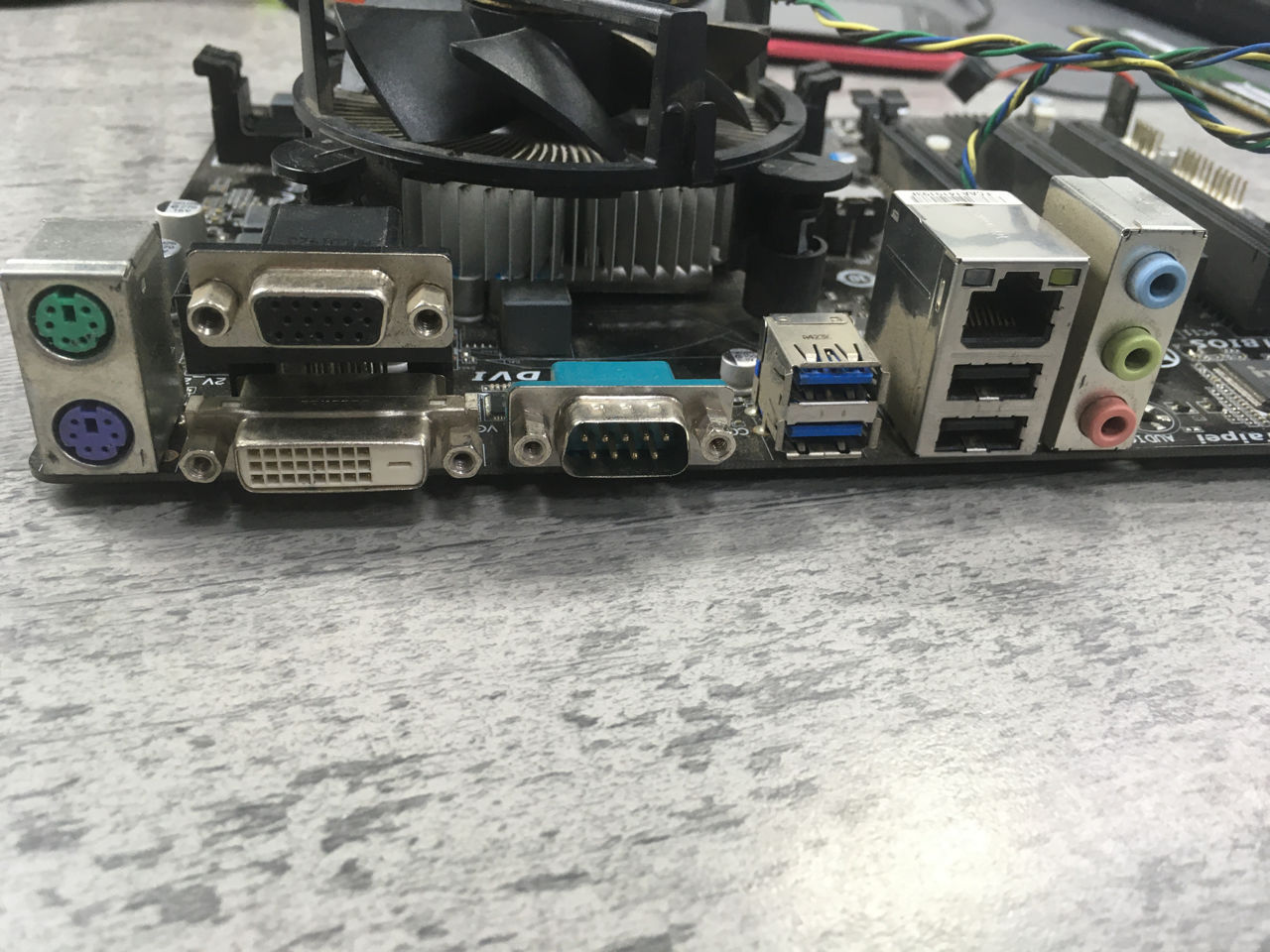 Gigabyte lga1150 + intel g3450